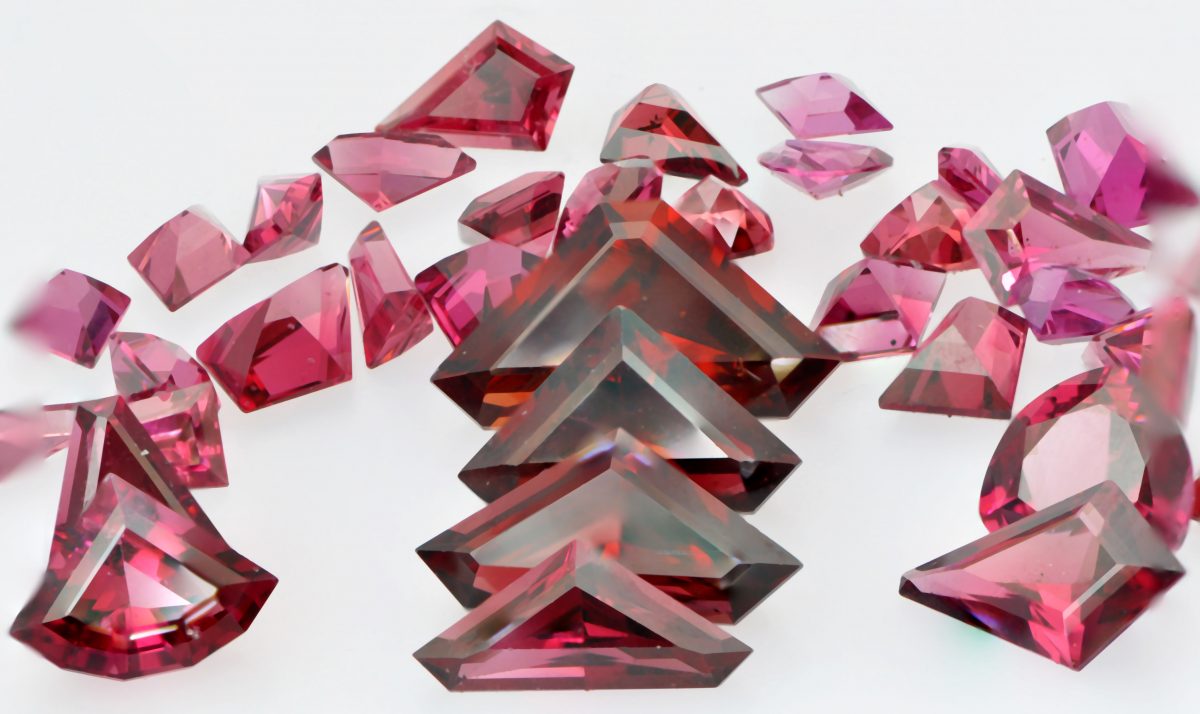 Garnets: Mozambique the Capital﻿ - The Gem Monarchy